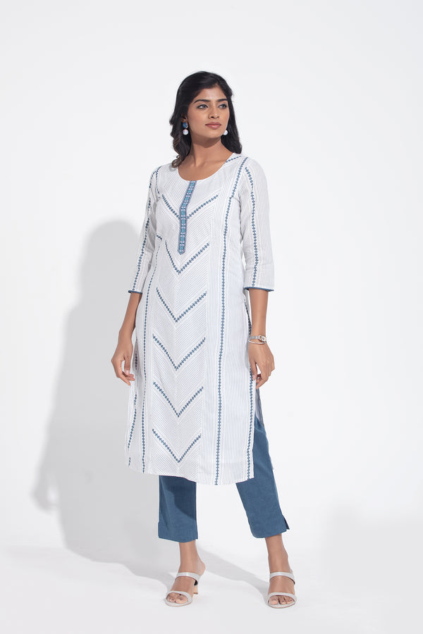 Best Online Shopping Store for Women's Ethnic Wear @ Affordable Price ...
